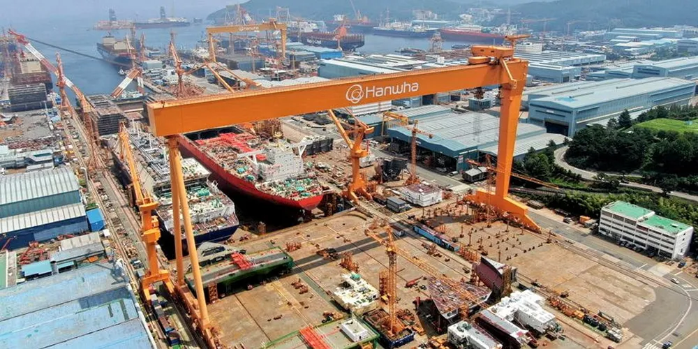 Hanwha Ocean floats unusual tender for early delivering VLCC berths