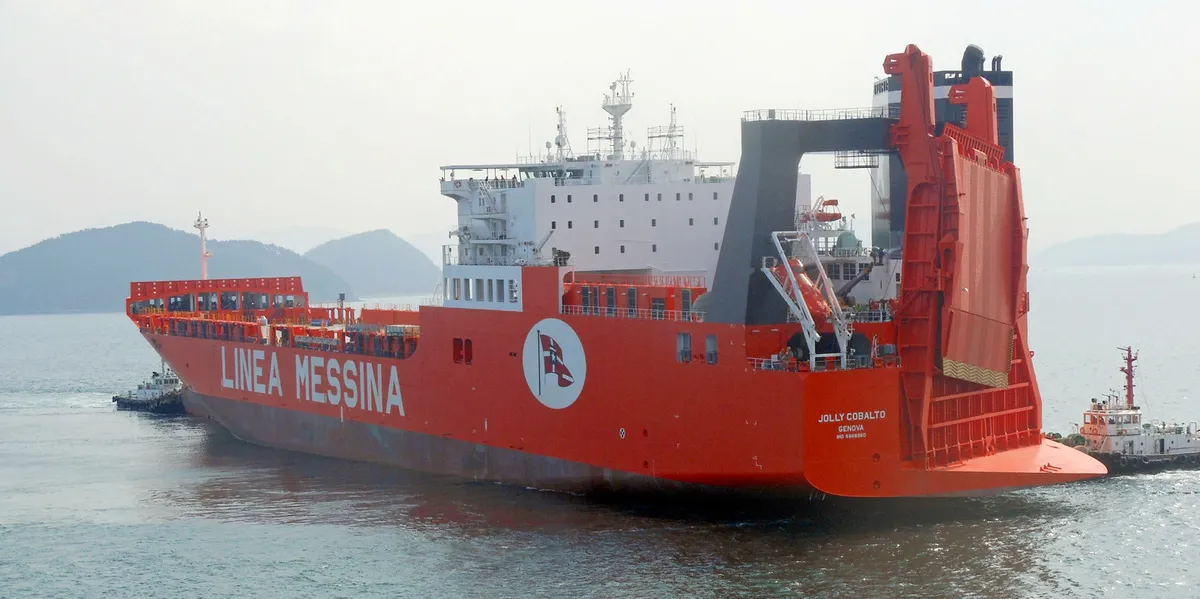 Messina buys boxships and sells conros in tilt to container sector