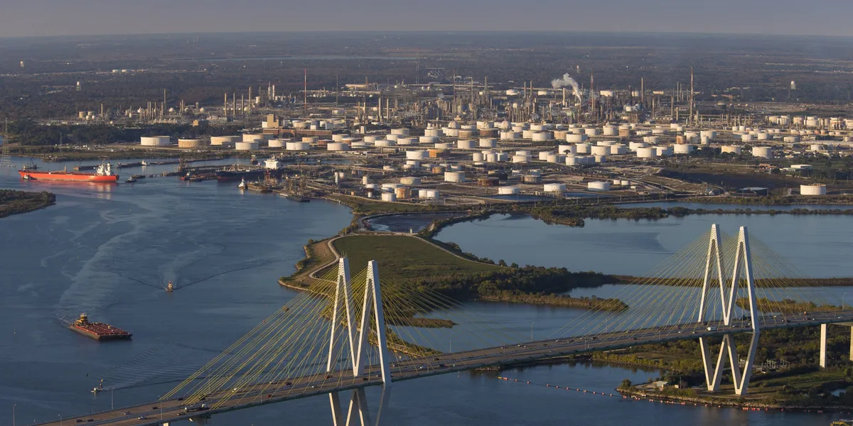 ExxonMobil shelves flagship blue hydrogen complex in the US due to lack ...