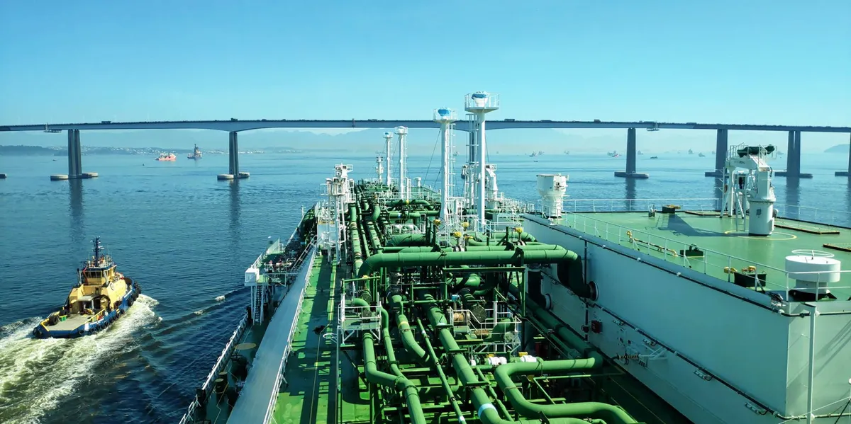 BP pays top dollar to snare CoolCo LNG carrier as market burns