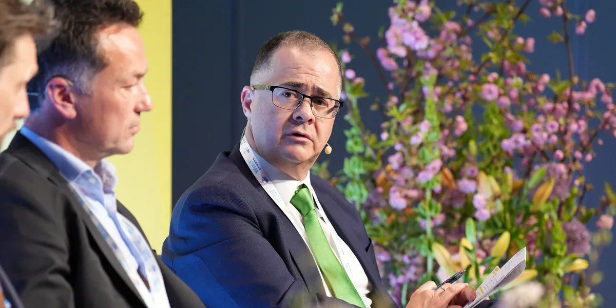 EU official: negative bidding must not be capped in offshore wind ...