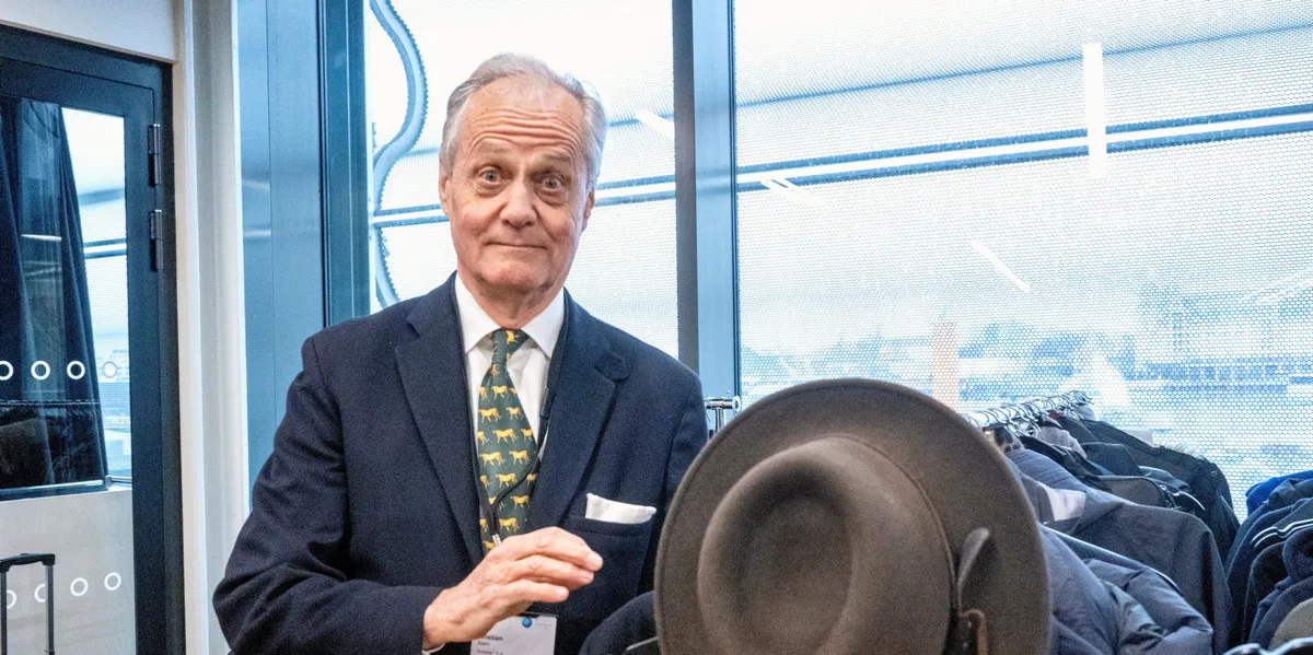 ‘Mr Siem should be happy’: Anchor-handler rates top $150,000 per day in ...