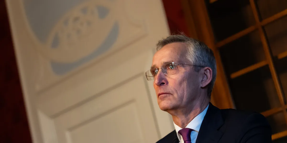 Handelskrigen kan føre til EU-toll – slik vurderer Stoltenberg sjansen for at Norge går fri