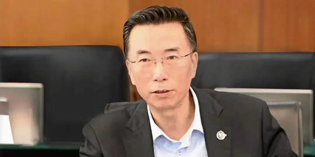Leadership shuffle at CNOOC Ltd as chairman departs, future role ...