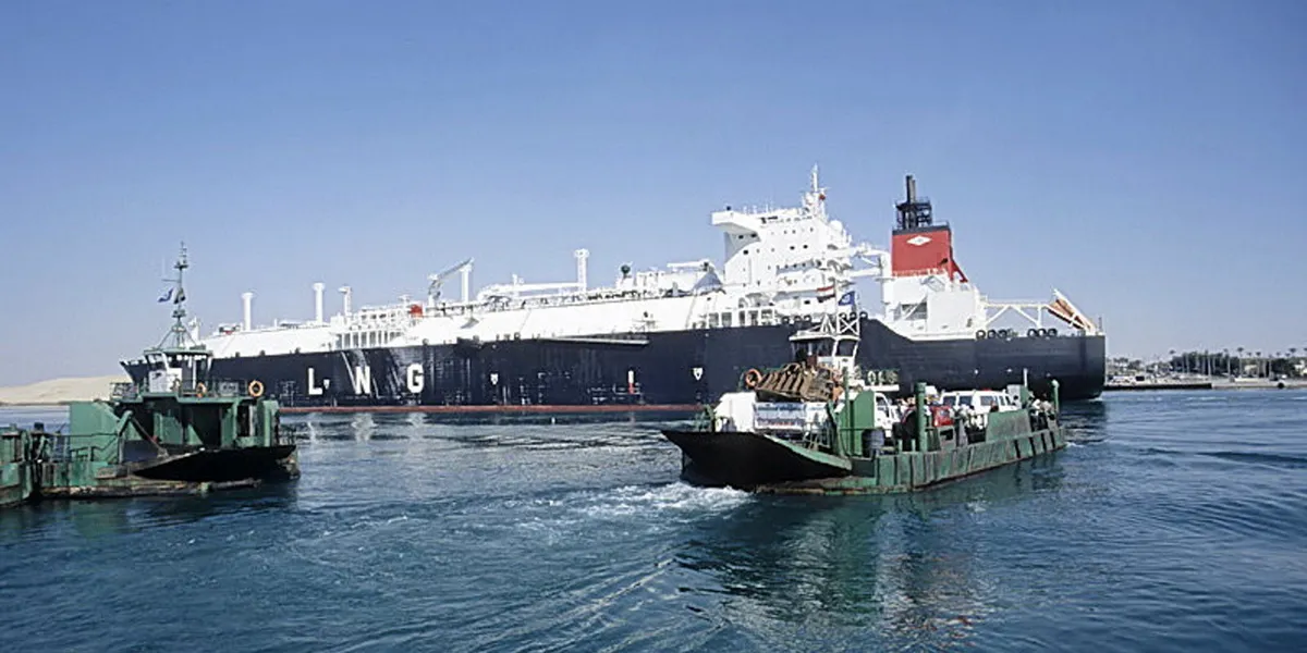 Suez Canal Authority slashes base LNG carrier rebates in hot market