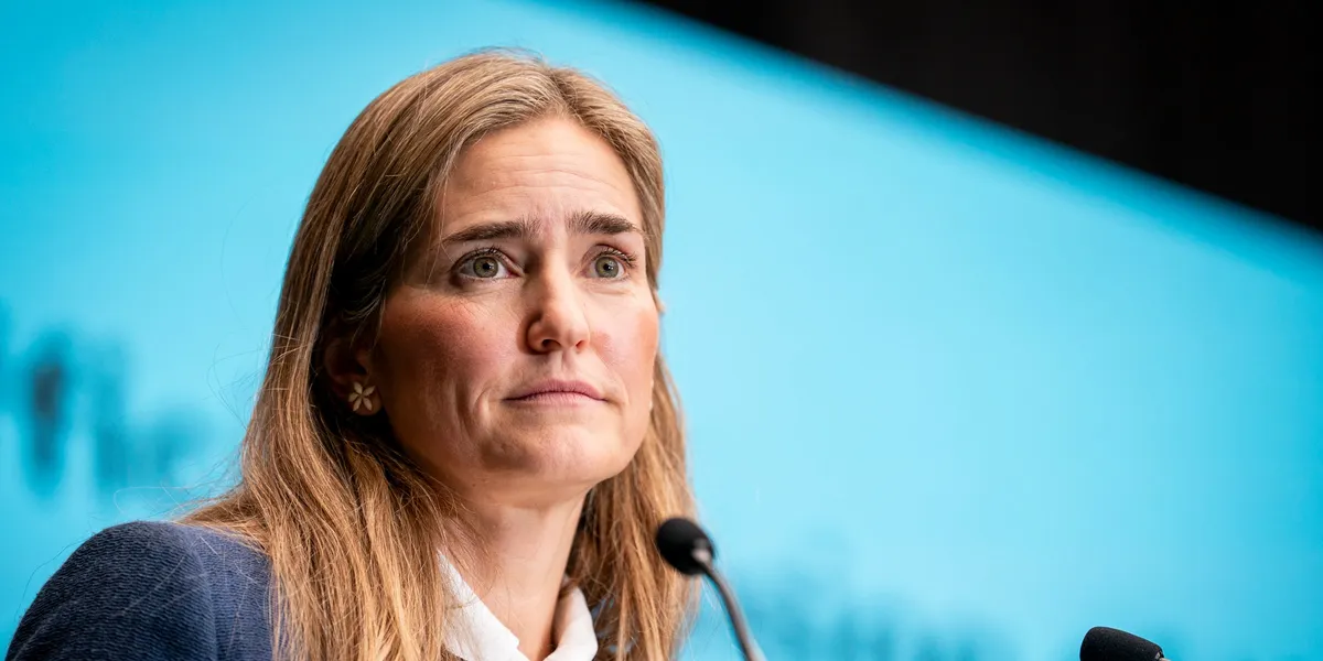 Spain announces €415m top-up for upcoming third European Hydrogen Bank ...