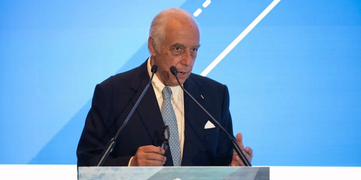 Peter Livanos-backed GasLog eyes Hanwha Ocean LNG carrier newbuilding ...