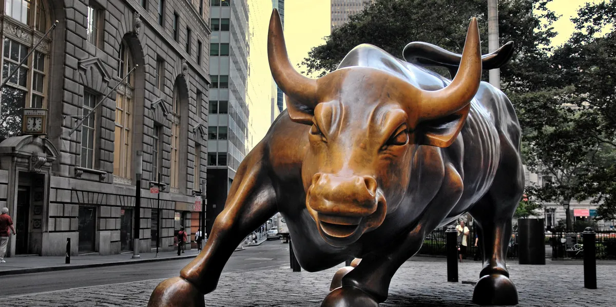 The more dry bulk stumbles, the more analysts don bull horns