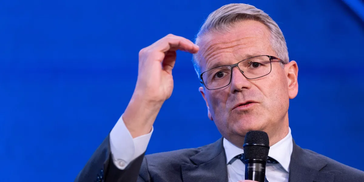 Maersk and Hapag-Lloyd go head-to-head for Israeli container line Zim