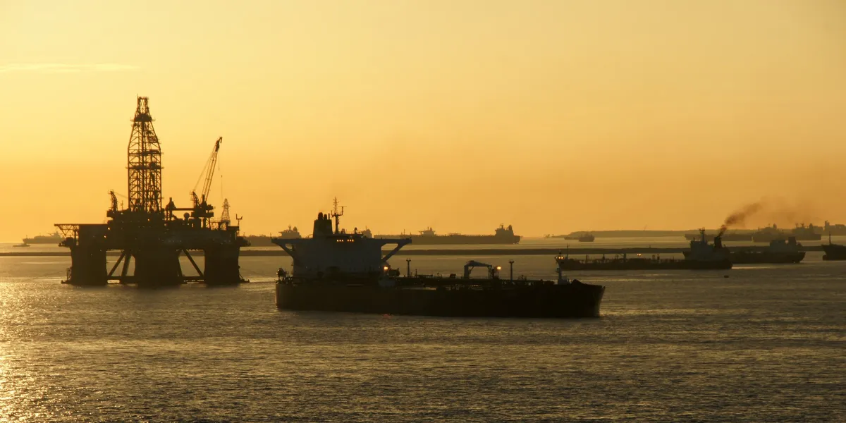 Seafarer injured in robbery attempt on tanker in the Singapore Strait