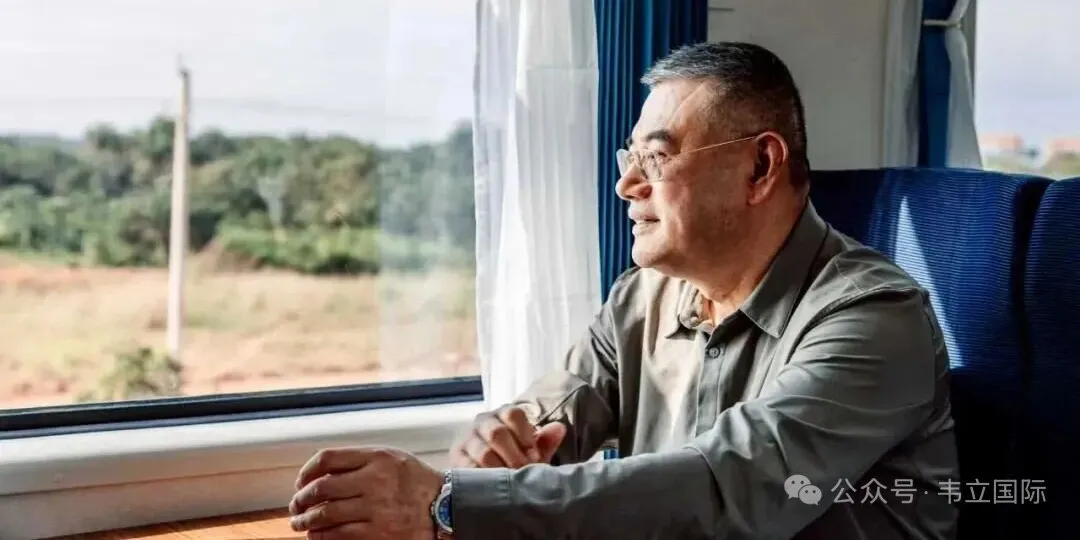 Winning orders large ore carriers to feed Simandou demand