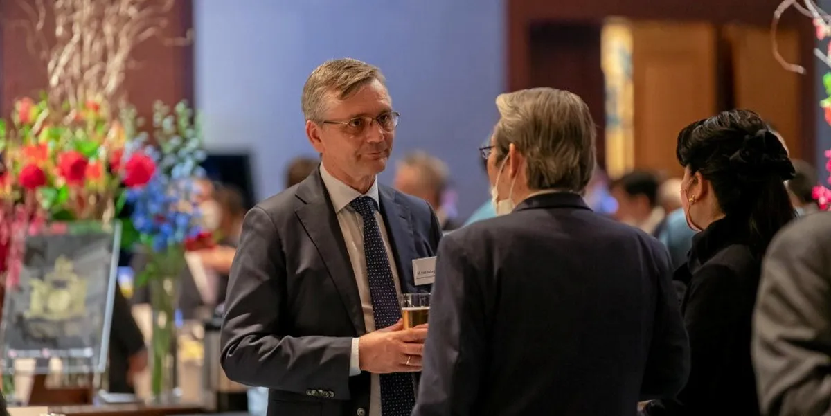 JP Morgan tied to purchase of Swire Bulk handy trio