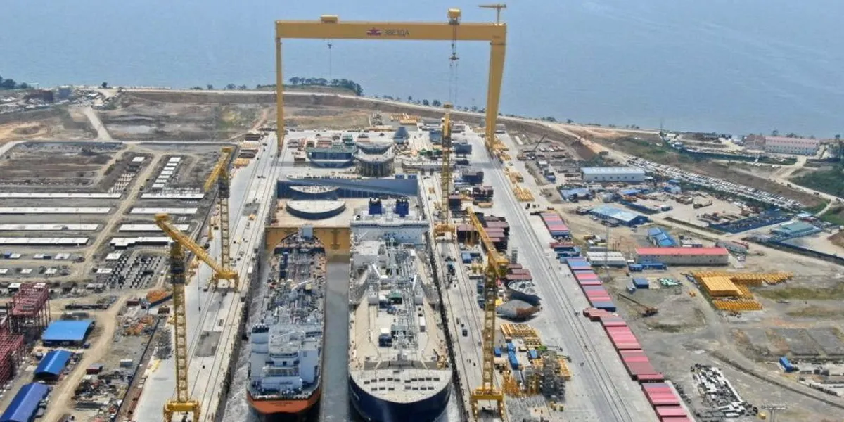 Russia’s Novatek moves 200 workers to Zvezda yard in bid to complete Arc7 LNG carriers