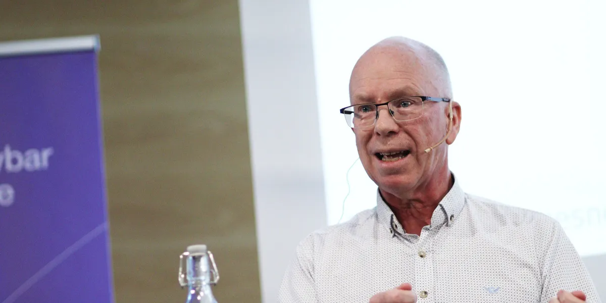 RME-sjefen: Å ta betalt for å stå i nettkø er en god idé