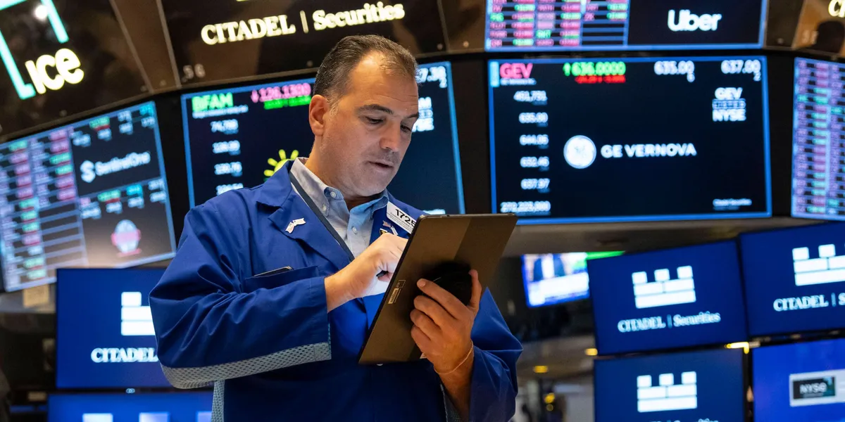 US stocks sell off after tariff announcement, but shipping largely shrugs