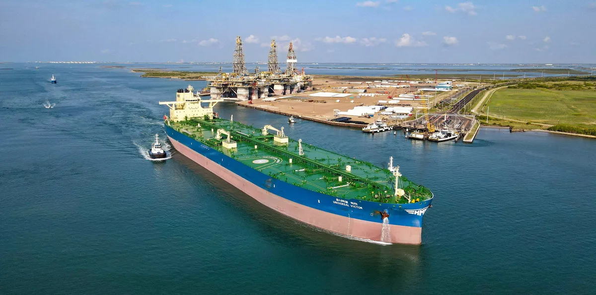 GS Energy turns shipowner with $270m order for up to three VLCC ...