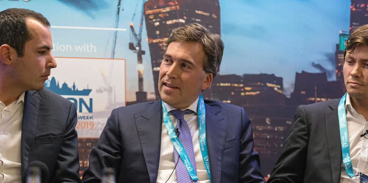 Avance Gas beats spot market for term deals as Fredriksen adds to stake