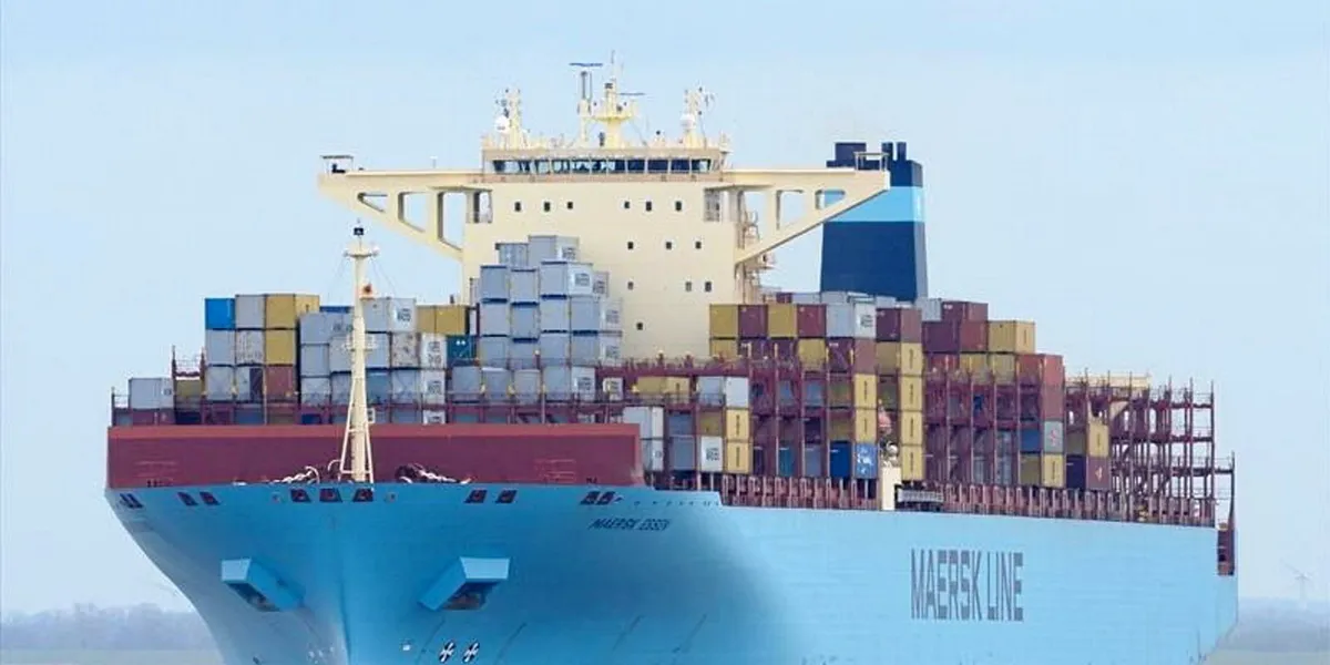 Up to 750 containers lost from Maersk boxship in Pacific storm