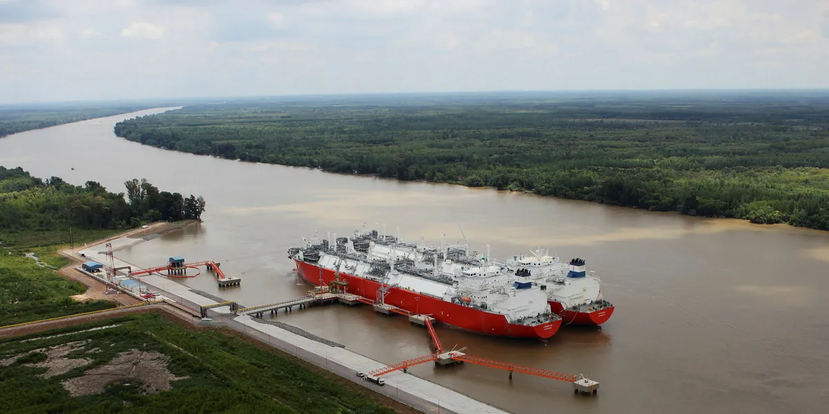 Greater flexibility secret to Excelerate's FSRU success