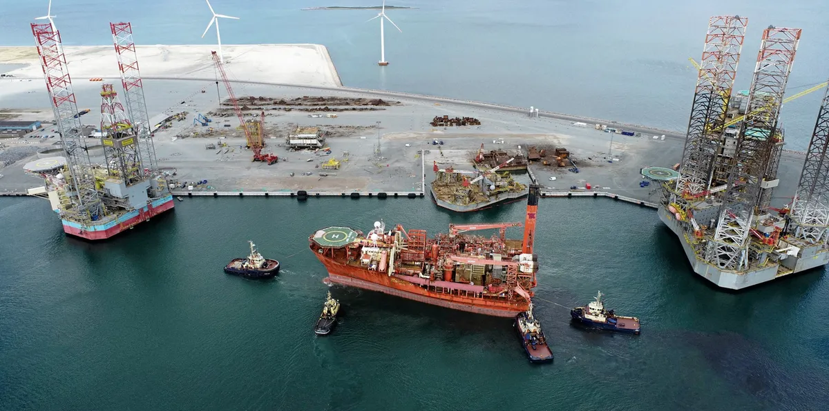 Petrojarl Banff floater makes final journey as 21-year North Sea stint ...