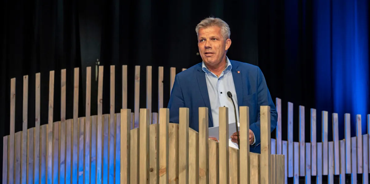 Skjæran om stammespråk-kritikk: – Klar målsetting om å ikke sende fra ...