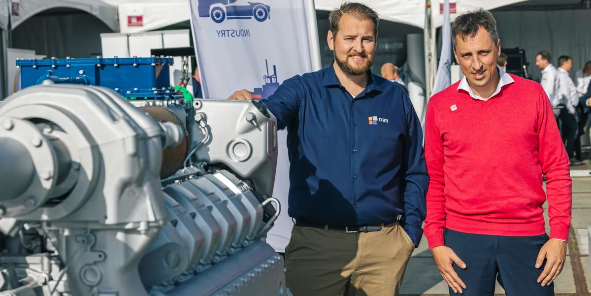 CMB.Tech ready to go with shipping’s first dual-fuel hydrogen generator ...